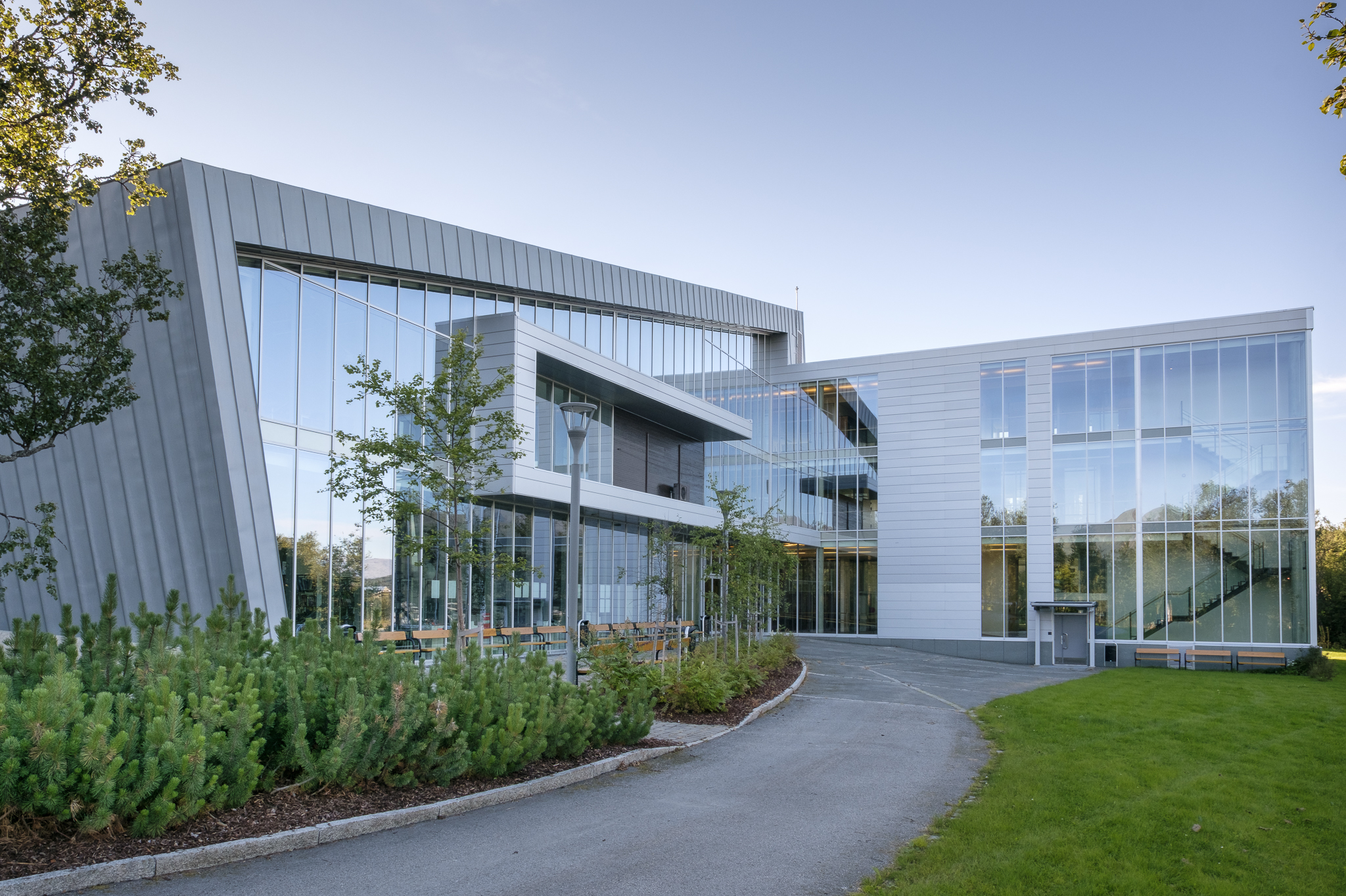 Breivang videregående skole - Polyflor